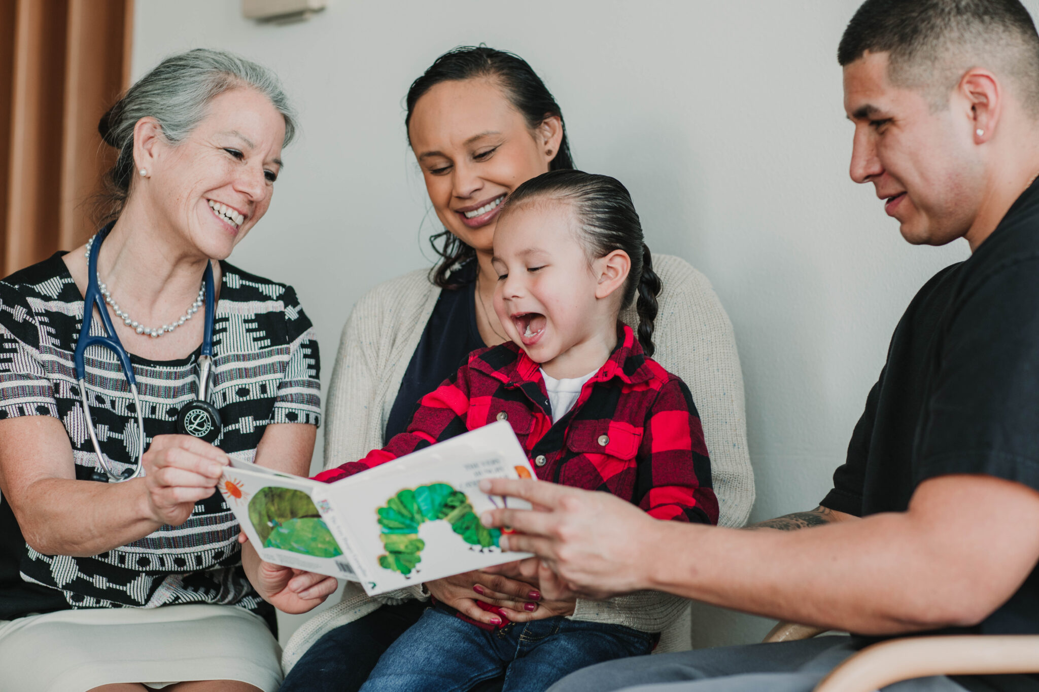 Doctors tackle literacy as a health care issue, giving books to ...